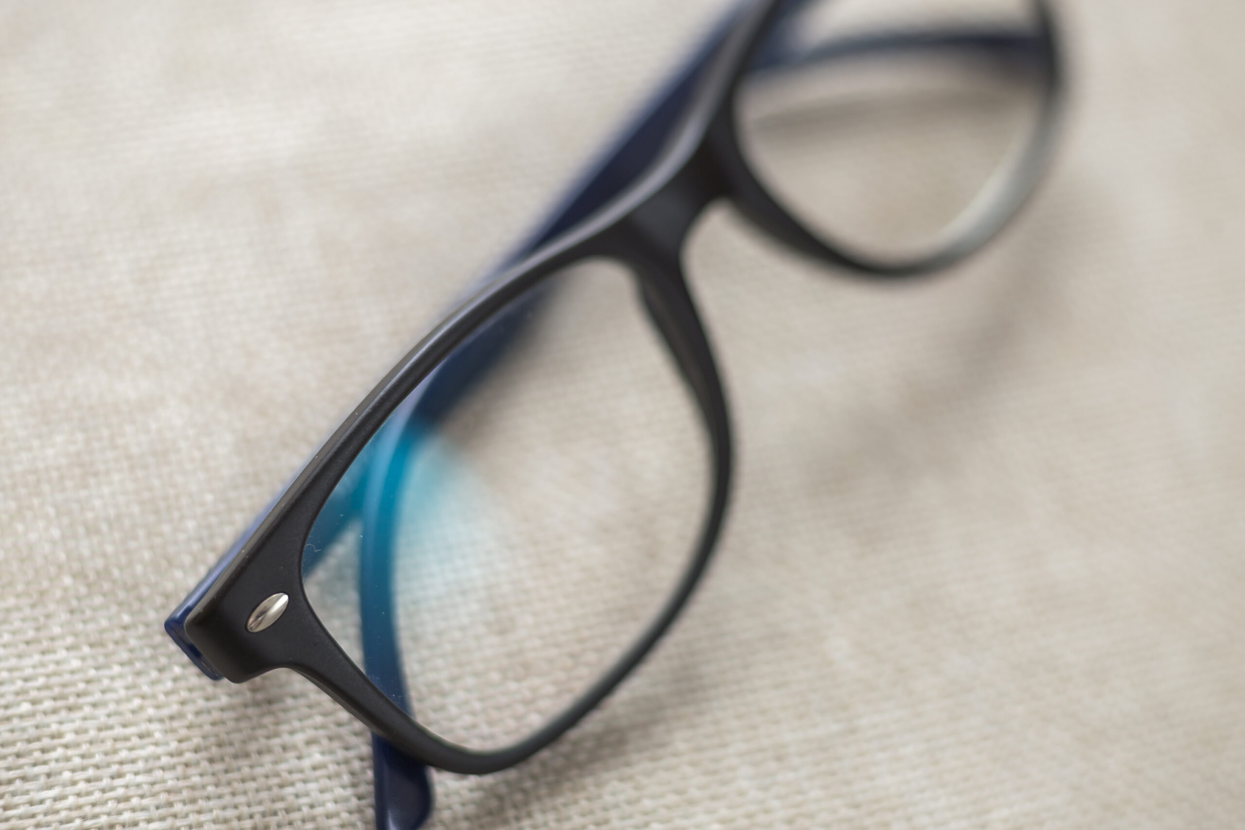How Do Lenses Work? Light Bending by Prescription - rxotulsa